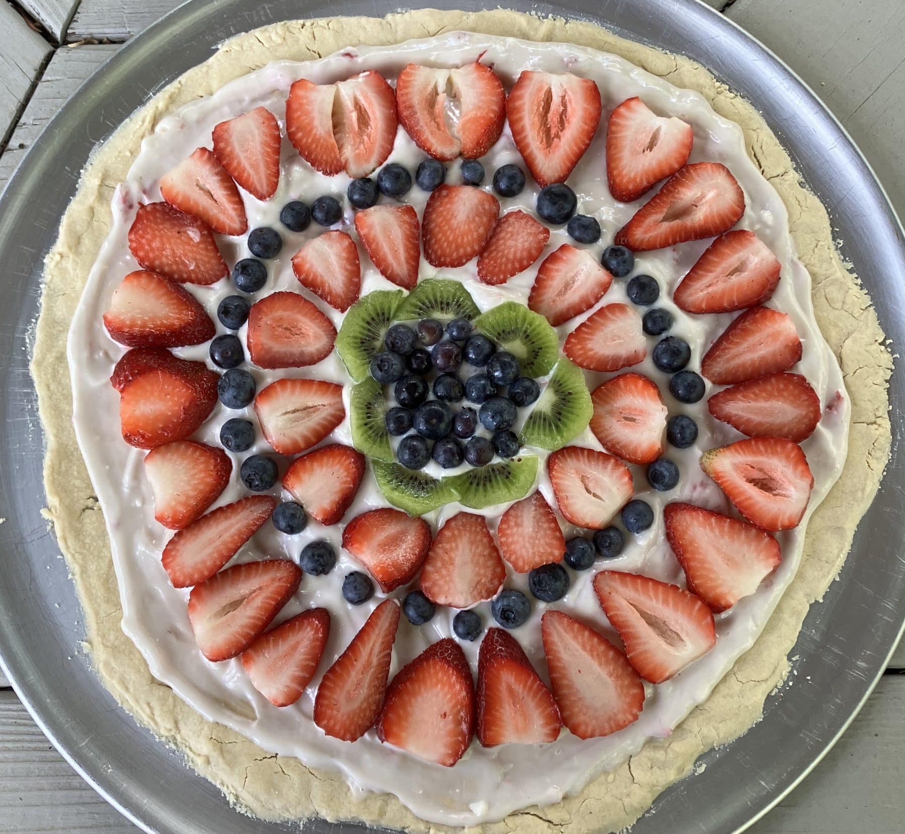 Try This Delightful Gluten Free Fruit Pizza